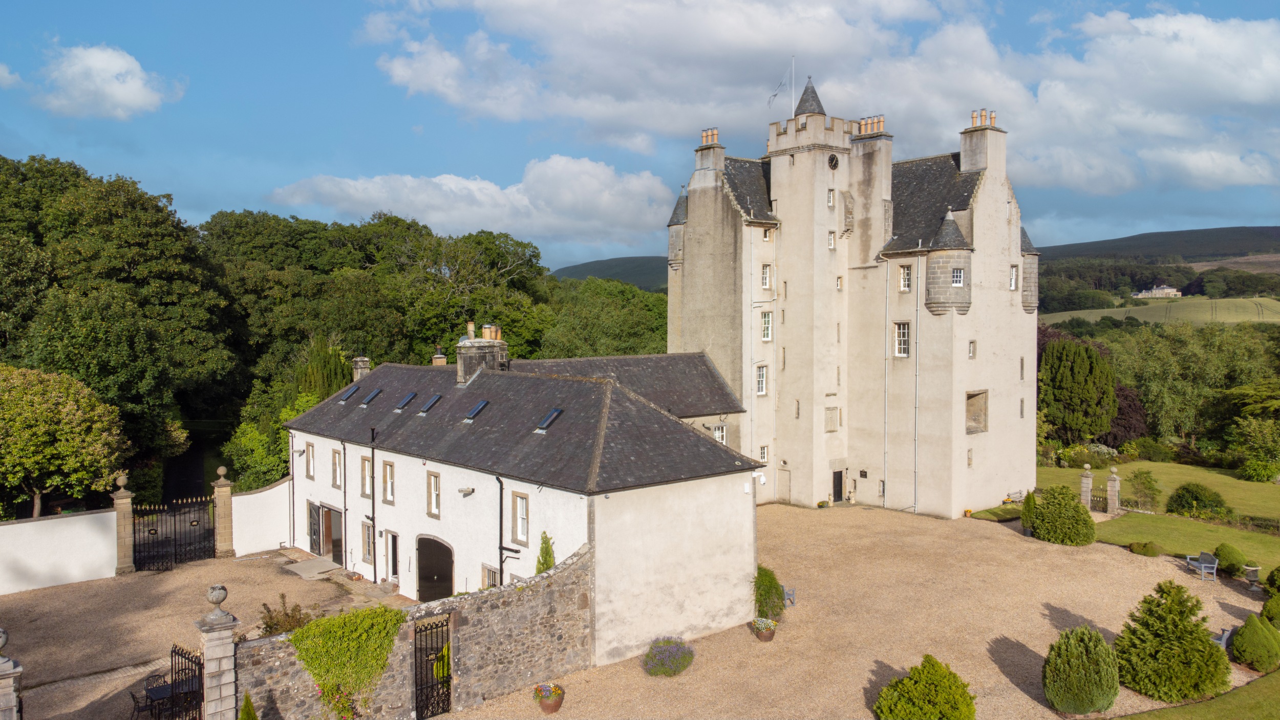 36 of the best castle wedding venues in Scotland 2023