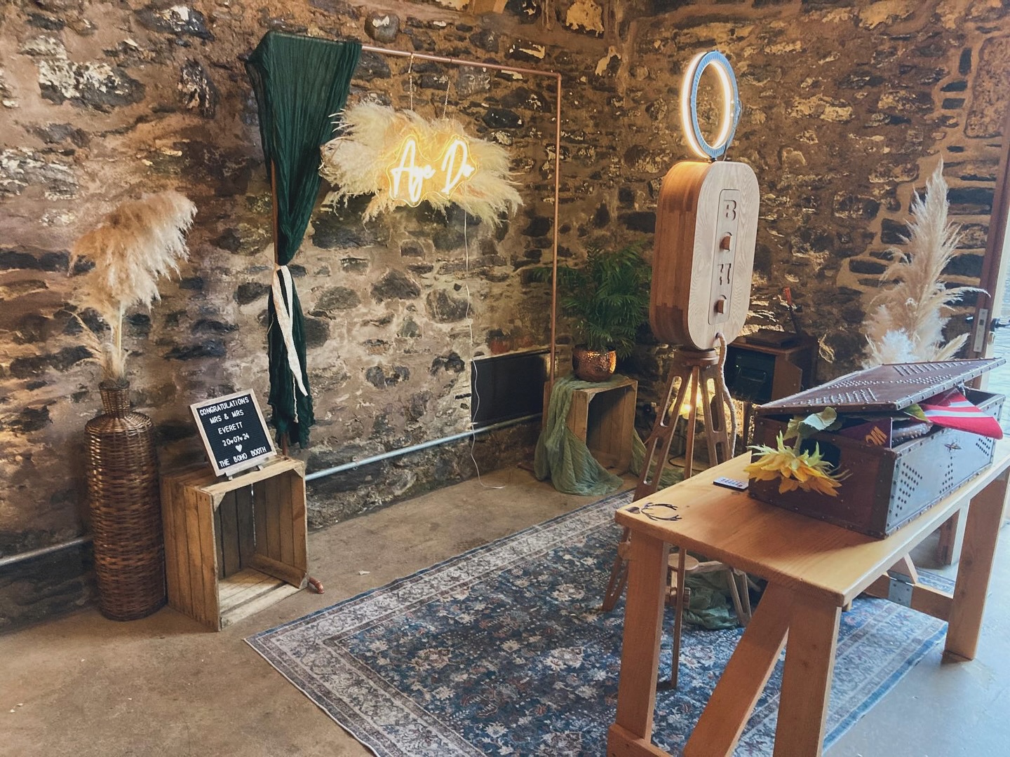 Tie The Knot Scotland | The Boho Booth