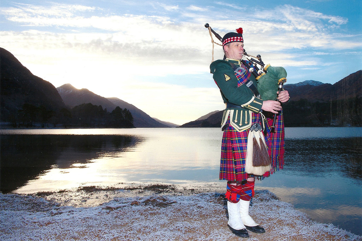 Tie The Knot Scotland | Piped in by Bryce McCulloch